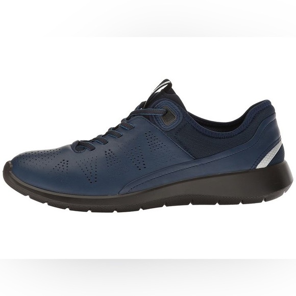 Ecco | Shoes | Ecco Womens Soft 5 Sneaker | Poshmark